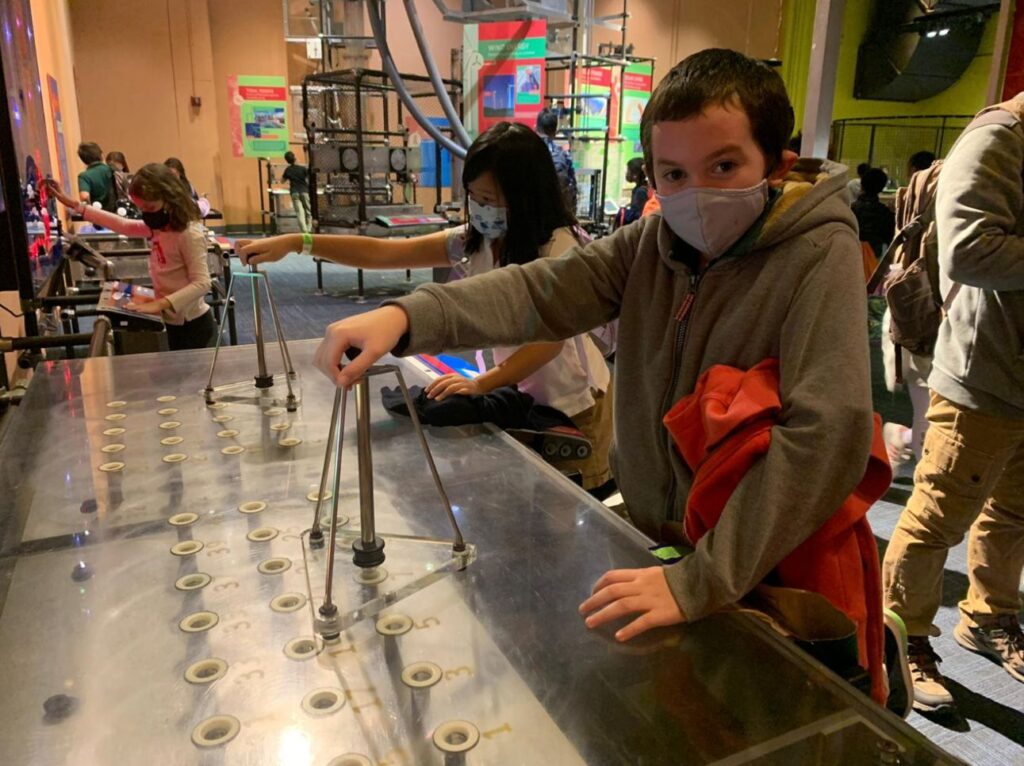 Field Trip to Liberty Science Center - HudsonWay Immersion School